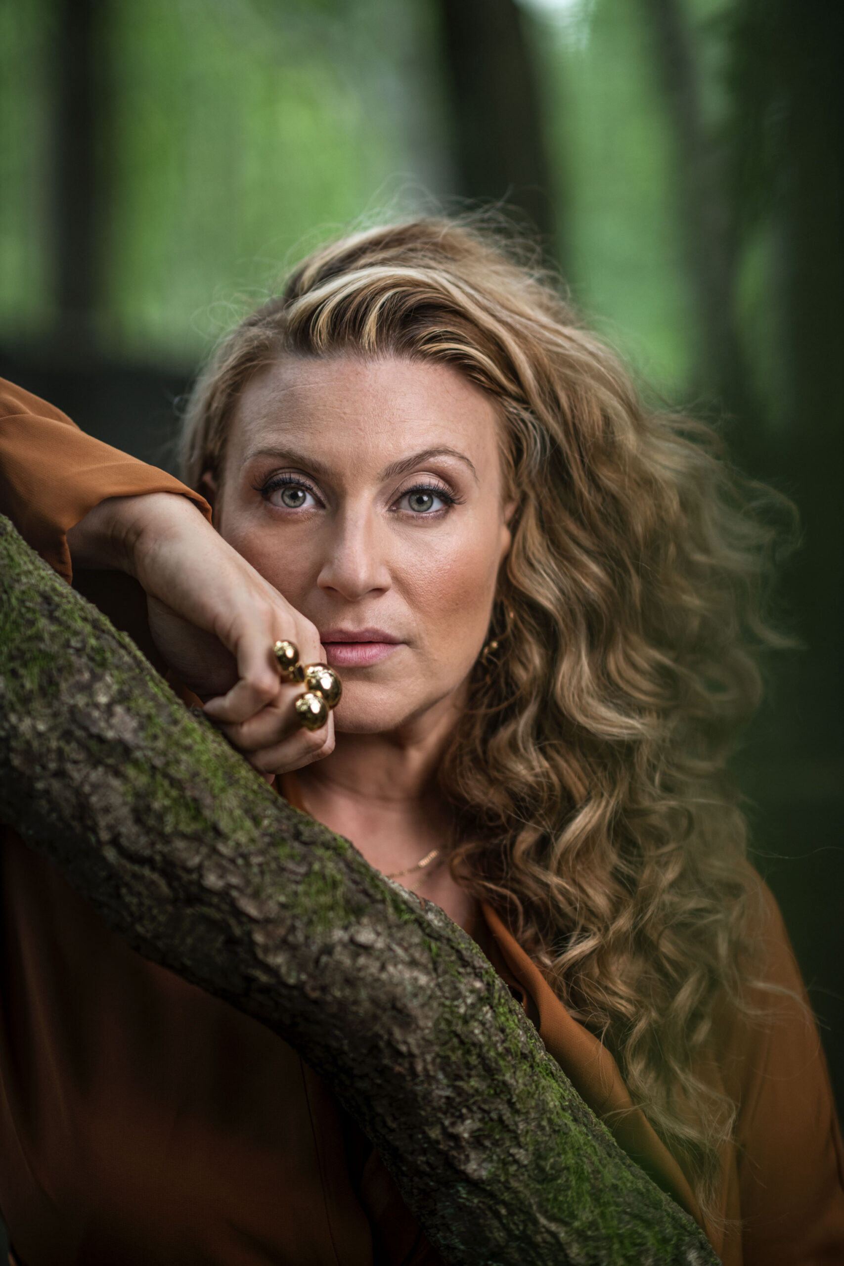 Sarah Dawn Finer sjunger för livet